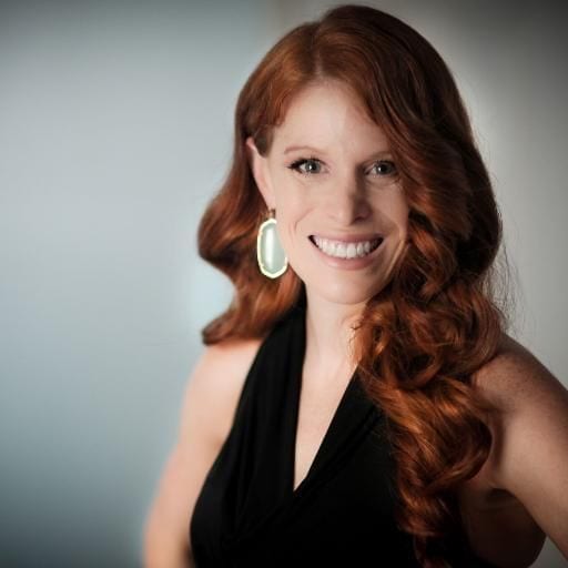 Lara Toscani Weems - Sport Business